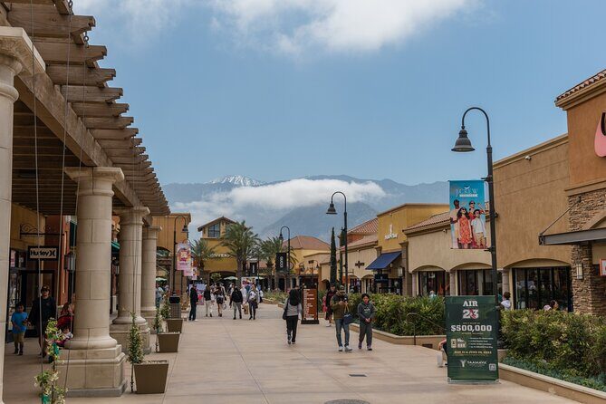 Private Shopping Tour from Palm Springs to Desert Hills Outlets - In-Depth Look at the Tour Experience