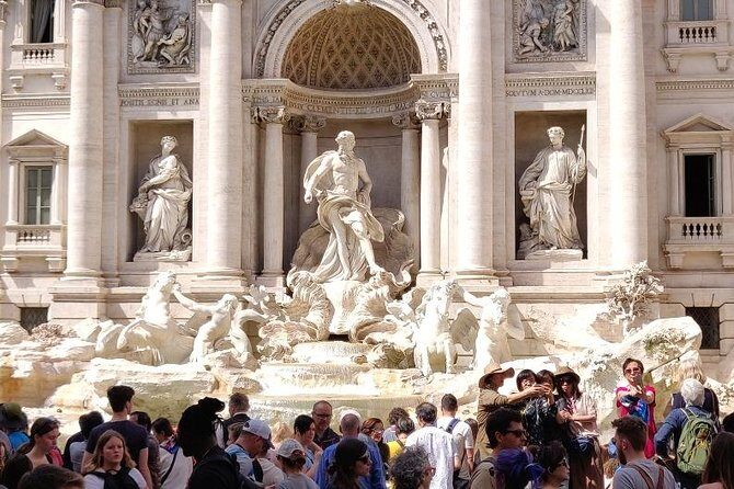 Private Shore Excursions from Civitavecchia Port: Rome highlights and the Catacombs - Who Will Find This Tour Most Rewarding?