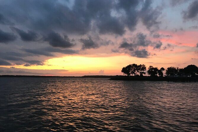Private Sunset and Fireworks Dolphin Tour (6 people max) - Practical Details and Considerations