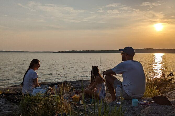 PRIVATE Sunset Kayaking in Stockholm Archipelago Nature Reserve - What Makes This Tour Stand Out?