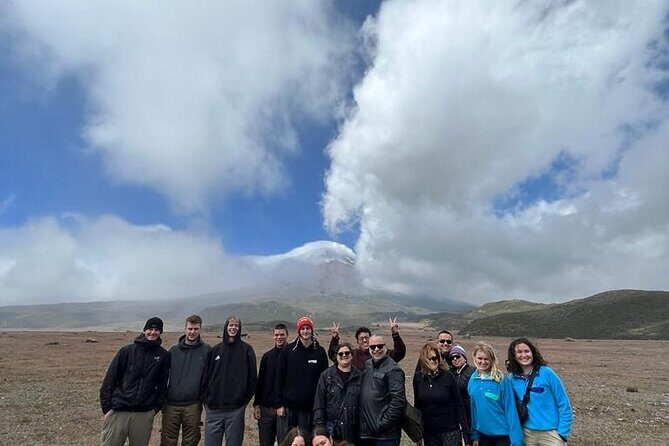 Private tour at Cotopaxi and Quilotoa one day include paint class - The Practicalities and Value