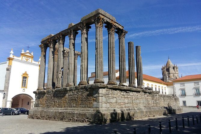 Private Tour Évora - Wine Tasting - Beautiful Medieval Village of Monsaraz - The Sum Up