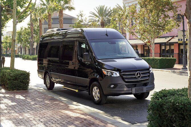 Private Transfer from Boston Airport (BOS) to Flynn Cruise Port - Meeting Points and Logistics