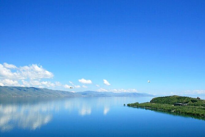 Private transfer from Yerevan to Tbilisi or Vice Versa - The Route & Stops