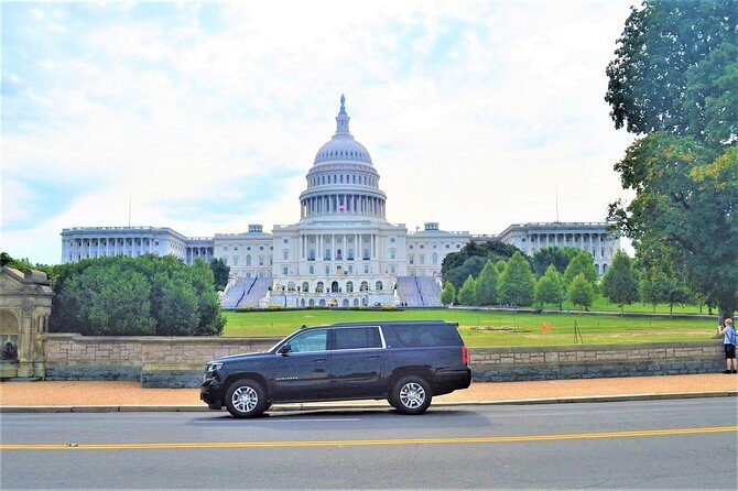 Private Under the Stars Night-Time Tour of DC (Up to 5 Guests) - The Experience: Comfort, Knowledge, and Personal Touches