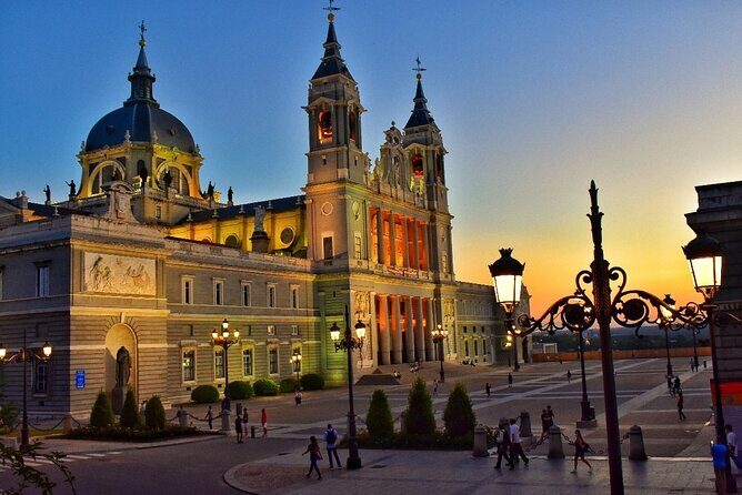 Private VIP visit to the Royal Palace and city tour, Madrid in full - Who Should Book This Tour?