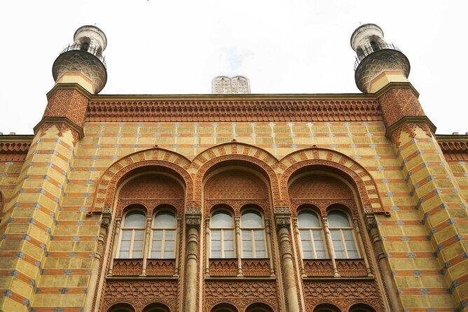 Private Walking Tour in The Jewish District Budapest - Practicalities and Value Analysis
