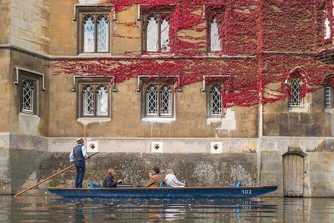 Punting Tour in Cambridge - What to Expect During the Trip
