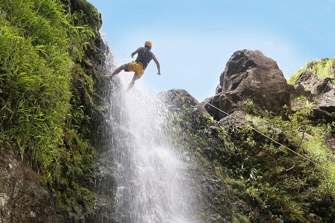 Rappel Maui Waterfalls and Rainforest Cliffs - How Safe Is It?