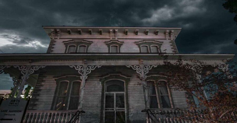 Reno: Gangs and Gamblers Haunted Walking Tour - The Itinerary: A Walk Through Reno’s Shadowed Past