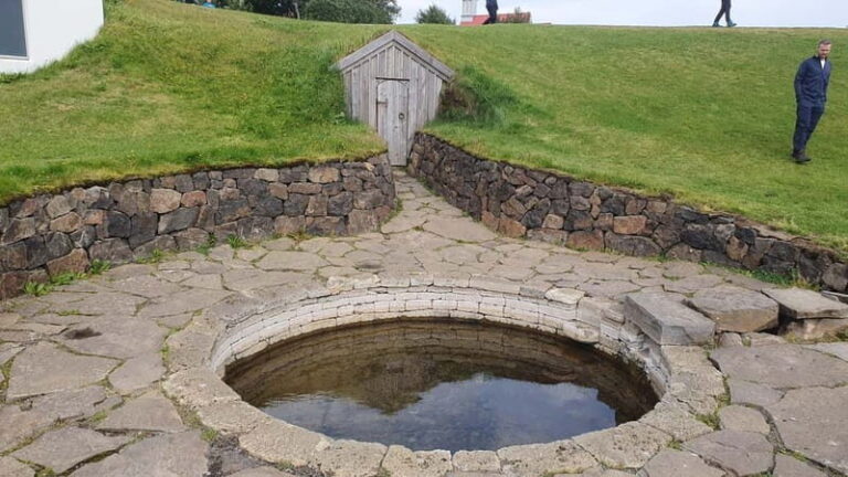 Reykjavík: German-speaking small group day tour West Iceland & Krauma Spa - Practical considerations and overall value