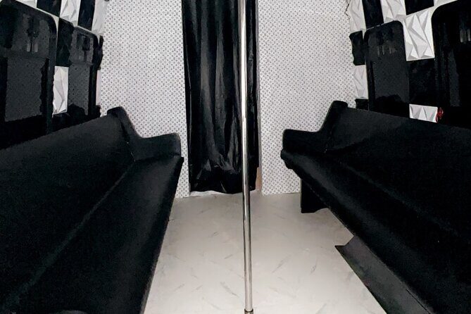 Ride in Luxury to Explore Charlottes Hottest Nightlife - A Deep Dive into the Experience