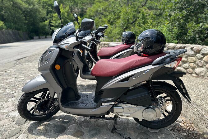 Ride On The Rocks Meteora | Scooter and E-bike Rentals - Who Will Enjoy This Experience?