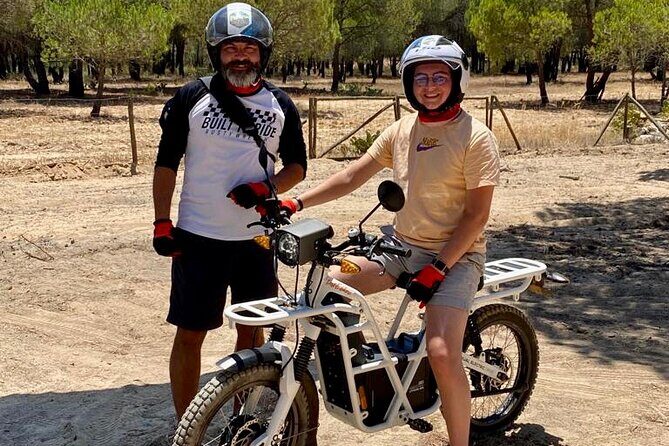 Ride the Day Away: Easy & Affordable Electric Motor Bike Rentals - Who Should Consider This Experience?