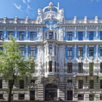 Riga: 2-Hours Art Nouveau Walking Tour - Walking and Learning: The Tour Experience