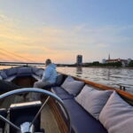 Riga: Evening or Sunset Boat Tour with Welcome Drink - Detailed Breakdown of the Itinerary