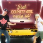 Rollin' Jamboree Comedy Country Sing-Along Guided Tour - An In-Depth Look at the Experience