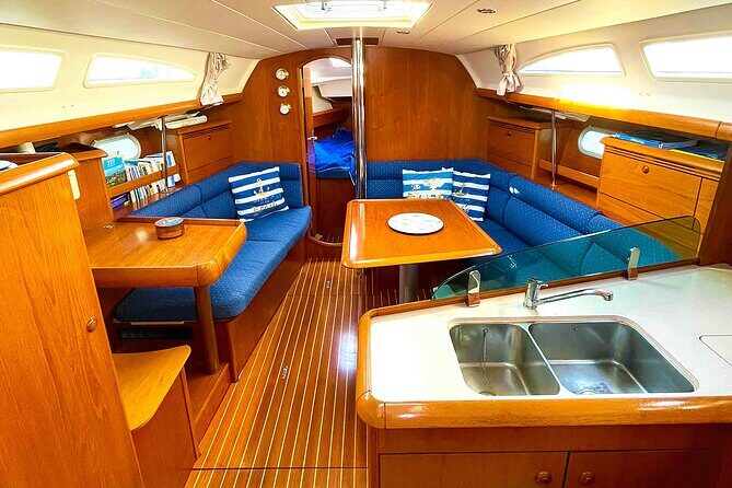 Sailing boat excursion in Salento - Meeting Points and Logistics