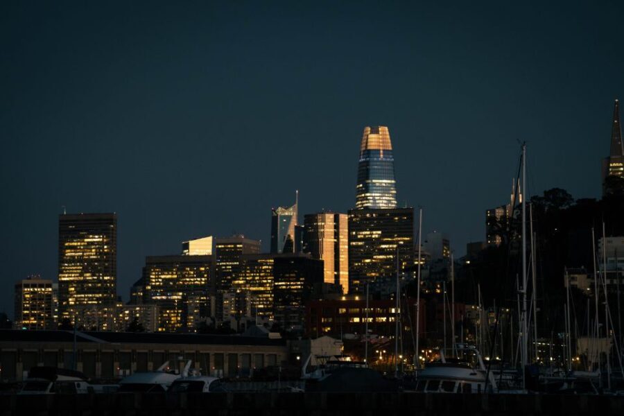 San Francisco: City Lights Sail Under the Full Moon - Who Is This Tour Perfect For?