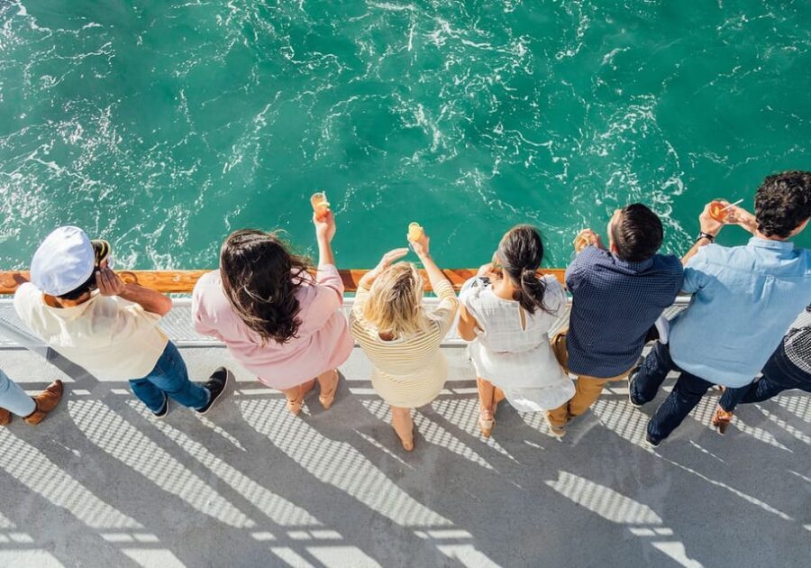 San Francisco: Easter Buffet Brunch or Dinner Bay Cruise - The Experience in Depth