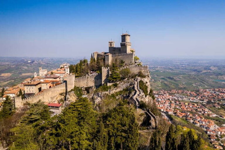 San Marino: Private City Tour + Wonder Welcome KIT - The Welcome Kit: More Than Just a Souvenir
