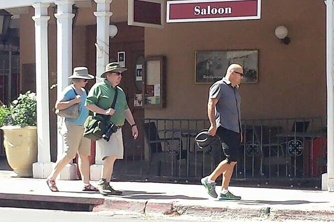 Santa Fe Ultimate History Walking Tour - The Guide and Group Size