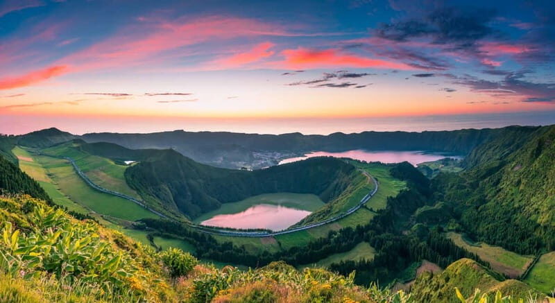 São Miguel Azores: Sete Cidades Guided tour with a local - Exploring the Protected Area