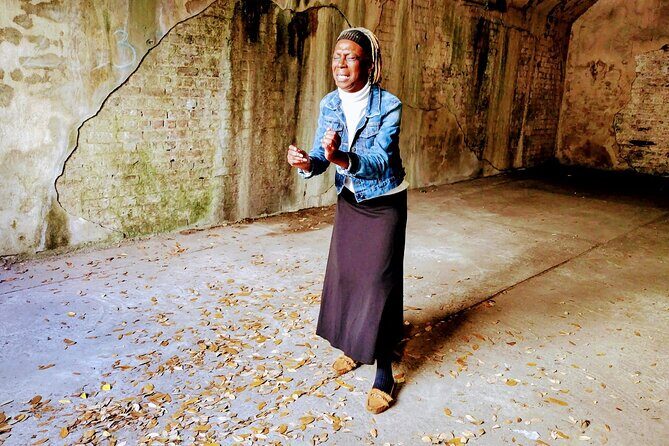 Savannah Slavery to Freedom Guided History Tour - Stops and Highlights