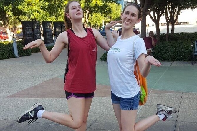 Scavenger Hunt in Hollywood by Wacky Walks - What’s Included, and What’s Not?