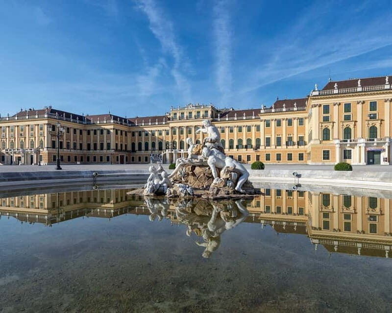 Schönbrunn Palace: Exclusive Ticket after the opening hours - The Savings of Going after Hours
