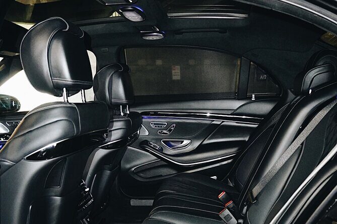 Seattle Arrival Chauffeur Driven Airport Transport - Detailed Breakdown of the Experience