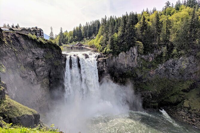 Seattle Wine and Waterfall - Private Luxury Day Tour with Lunch - What to Expect for the Price