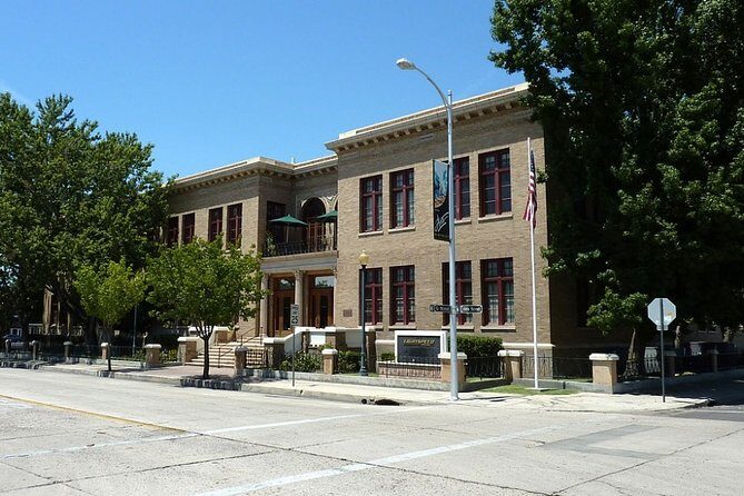 Self-Guided Bakersfield Scavenger Hunt: Resilient Bakersfield - The Practical Side: How the Experience Works