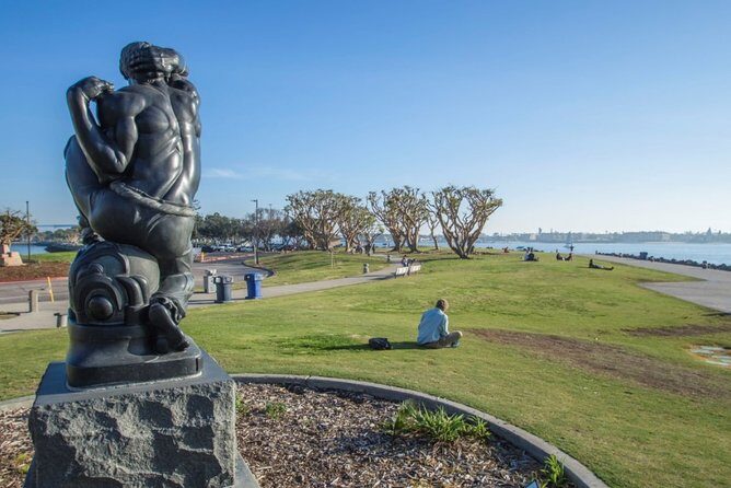 Self-Guided Scavenger Hunt: Downtown Splendors - Who Will Enjoy This Tour?