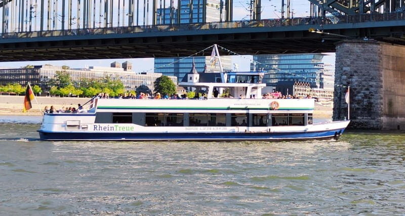 Seniors' cruise with live music on the MS RheinTreue - Scenic Highlights: The Siebengebirge