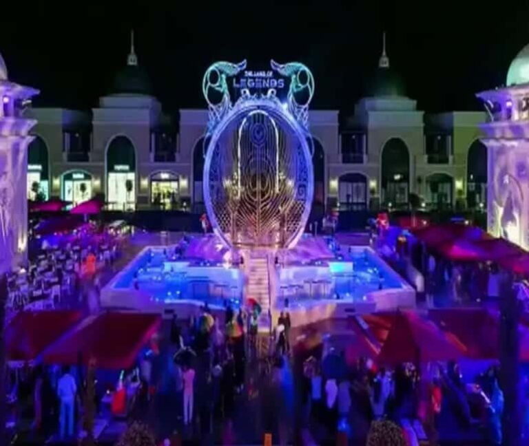 Side: Night Shows at The Land Of Legends with Transfer - The Park and Its Night Shows