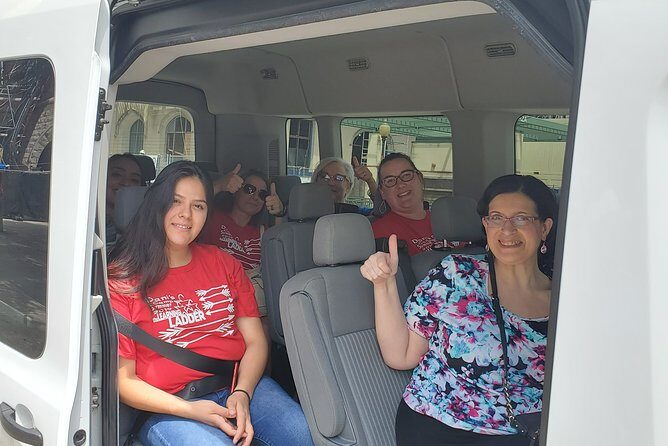 Sightseeing Tour of Dallas - The Guide and Group Experience: Why They Matter