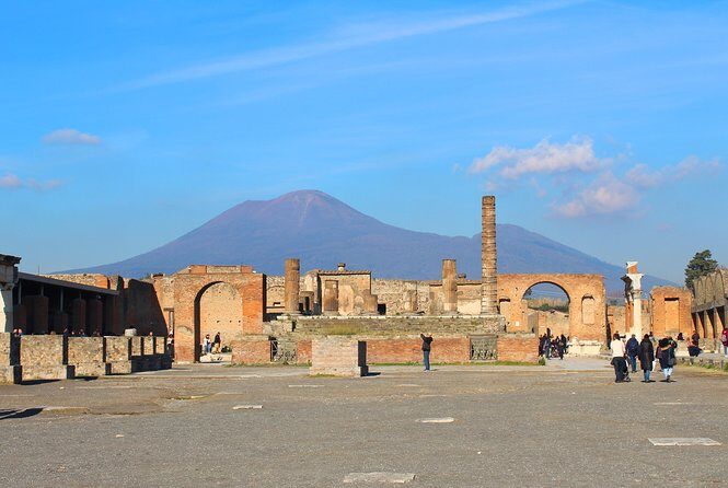Skip-the-Line Pompeii Archaeological Site with Private Guide - Authentic Highlights and Hidden Gems