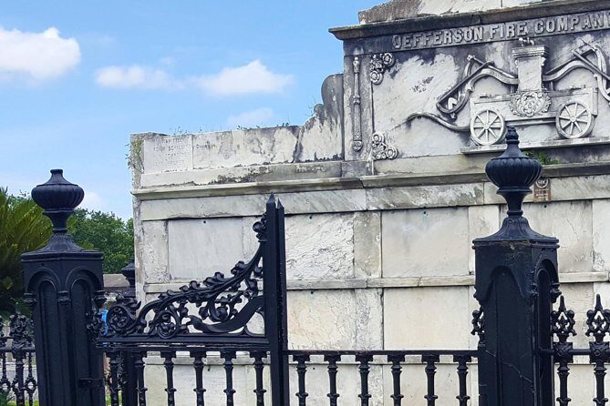 Small-Group Glamorous Garden District Tour - Duration and Weather
