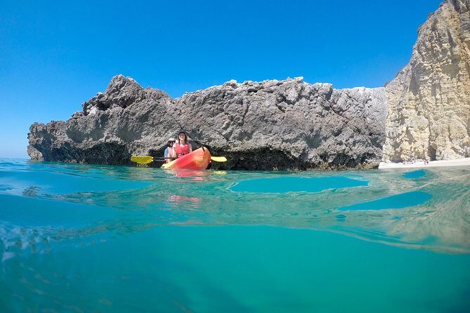 Small Group Kayak Tour along Sesimbra - Arrábida Natural Park - Discovering Arrábida from the Water: What to Expect