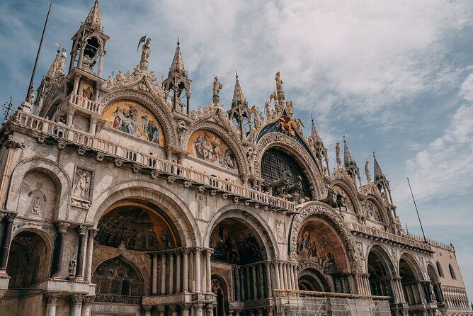 Small-group Saint Marks Basilica Priority Access - The Real Value of the Experience