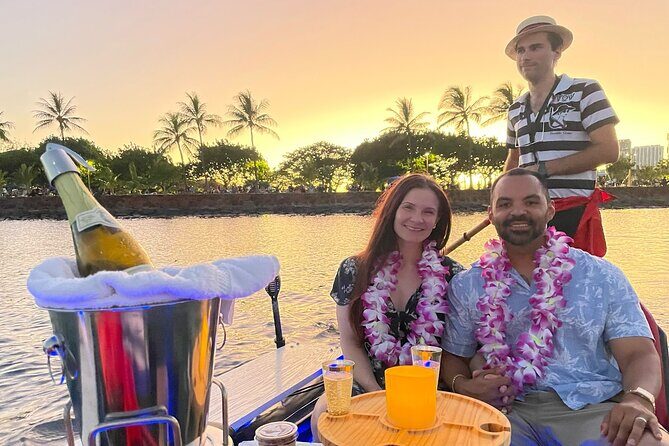 Small Group Venetian Gondola Cruise in Waikiki with Pastries - What Makes This Tour Truly Special