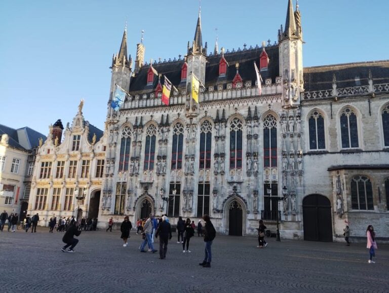 Small Group Walking Tour in Bruges - City and Beyond - Exploring Bruges with a Personal Touch