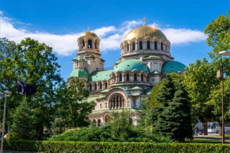 Sofia Walking Tour: Discover the Rich History and Beauty - The Majestic Religious Landmarks