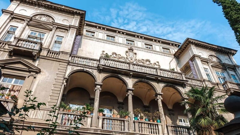 Sololaki - Urban Legends Walk of Bourgeoisie & Haunted Flats - Who Should Consider This Tour?