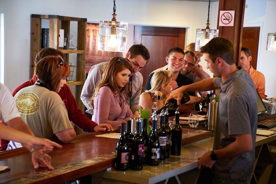 Sonoma Valley: Wine Trolley Tasting Tour with Lunch - Breaking Down the Itinerary