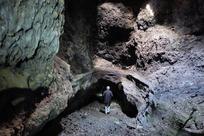 Speleology Tour in Cueva de Las Palomas in La Palma - Additional Features and Practical Tips