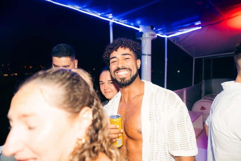 Split: Night Boat Party with Free Shots, Dj and After Party - What Sets This Tour Apart