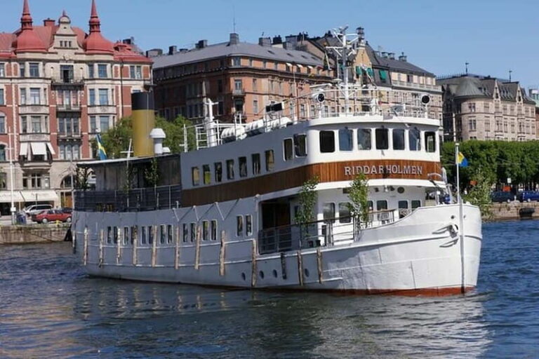 Stockholm: 2-Hour Walking Tour + 2.5-Hour Archipelago Cruise - What to Expect: An In-Depth Look at the Tour