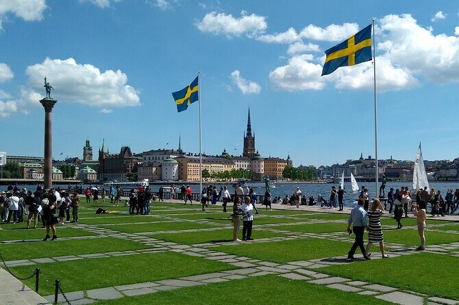 Stockholm- A Beauty On The Water: Old Town Walking Tour and Boat Trip Combined - In-Depth Tour Breakdown: What to Expect